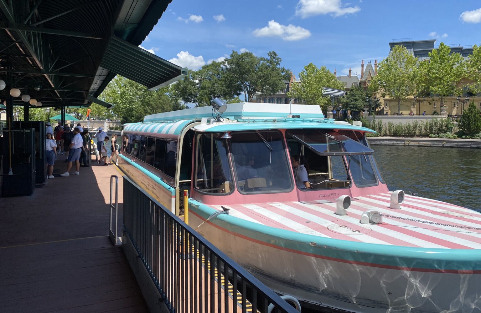 7 Transportation Options at WDW Swan Resort (2026) - Resort Rat