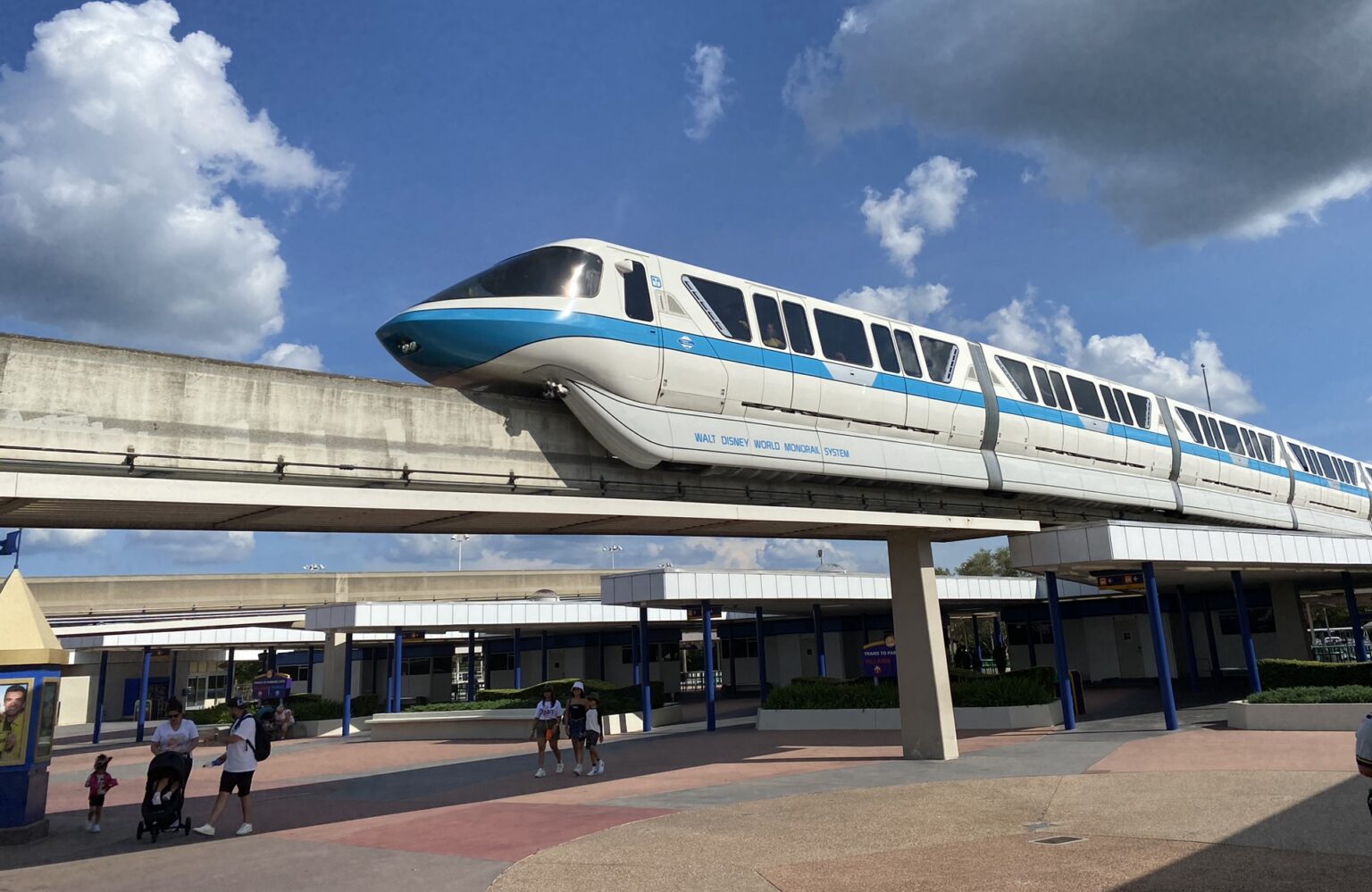 7 Transportation Options at WDW Swan Resort (2025) - Resort Rat