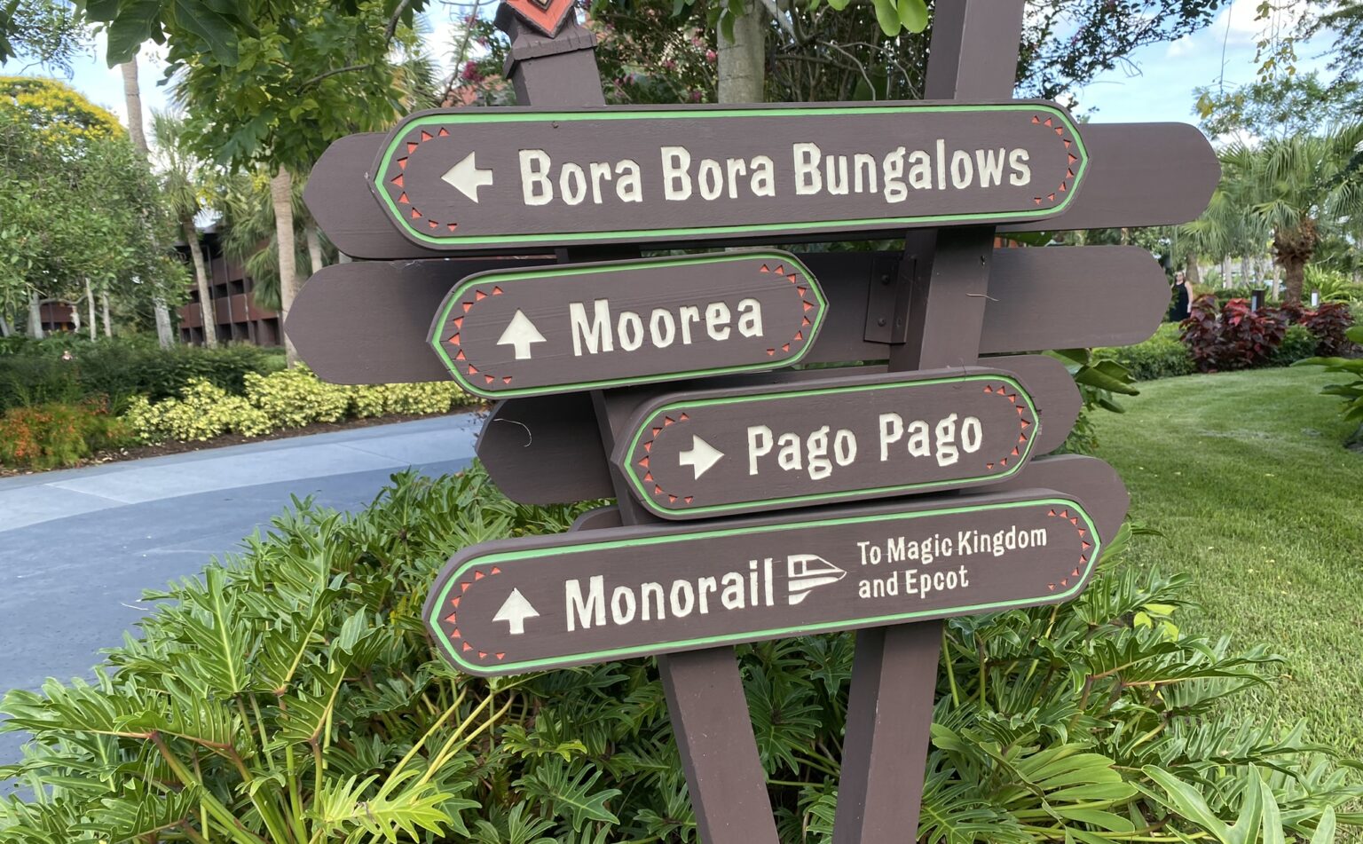 8 Transportation Options at Disney's Polynesian Village (2025) - Resort Rat
