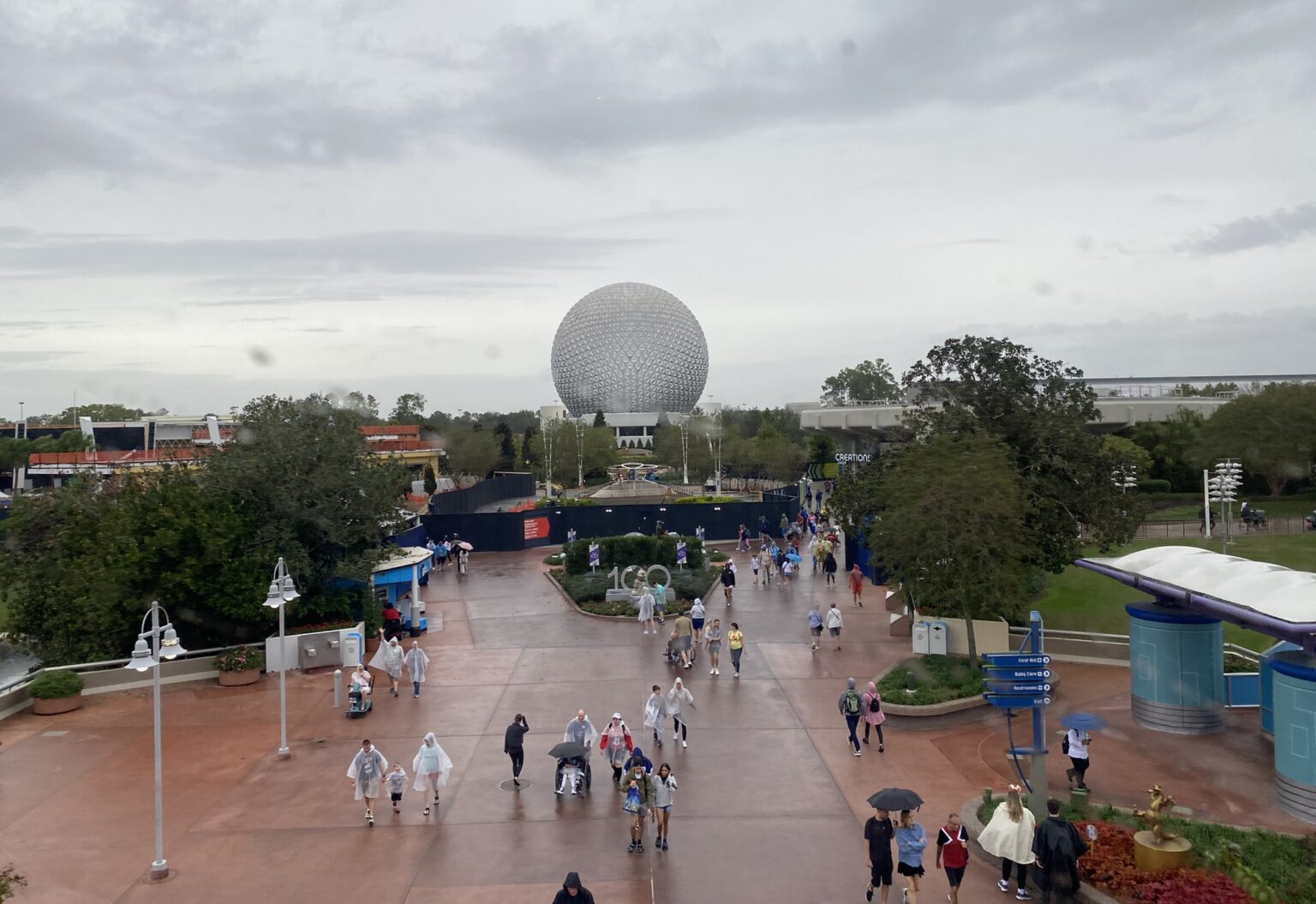 7 Transportation Options at WDW Dolphin Resort (2026) - Resort Rat