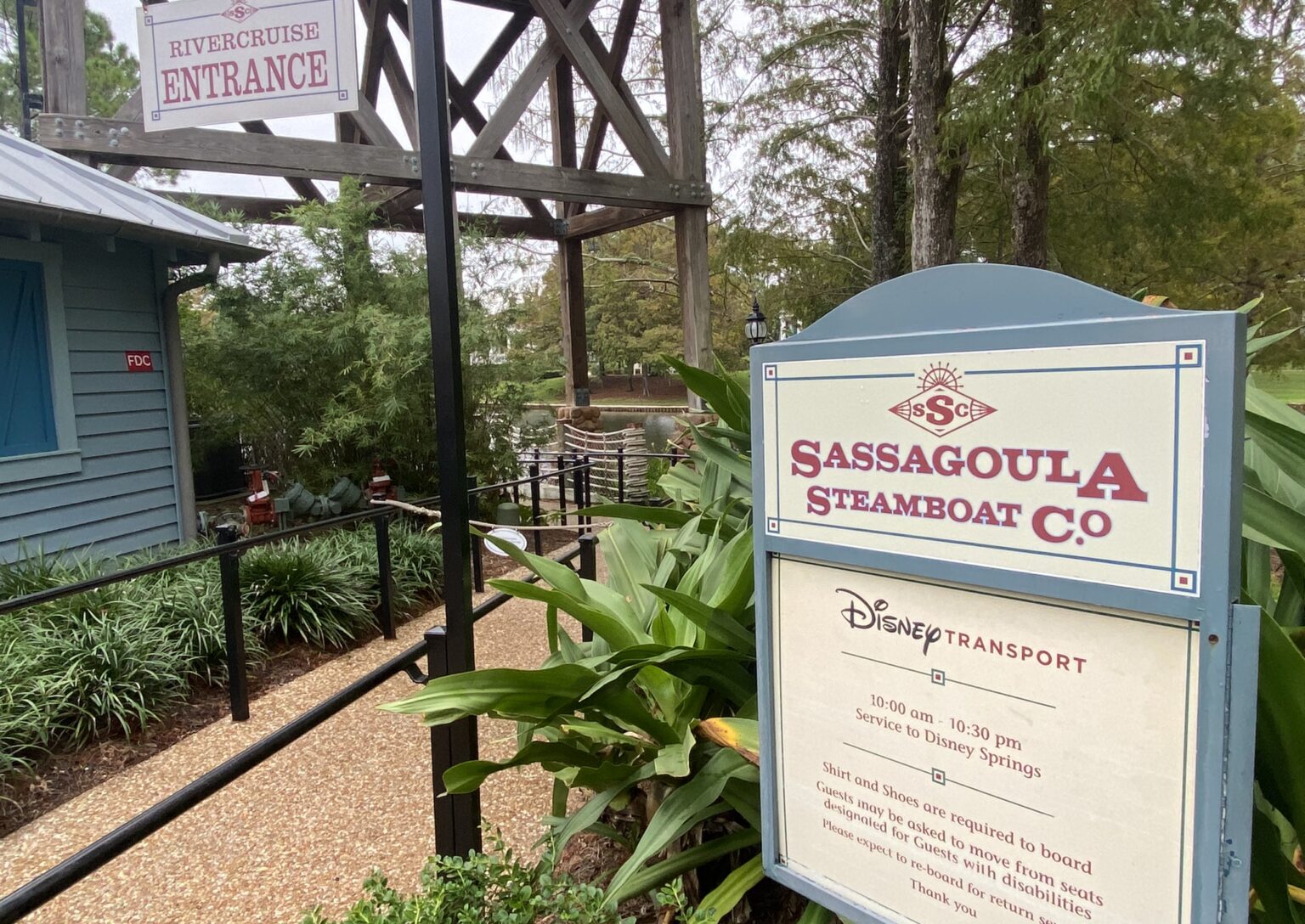 6 Transportation Options at Disney's Riverside Resort (2025) - Resort Rat